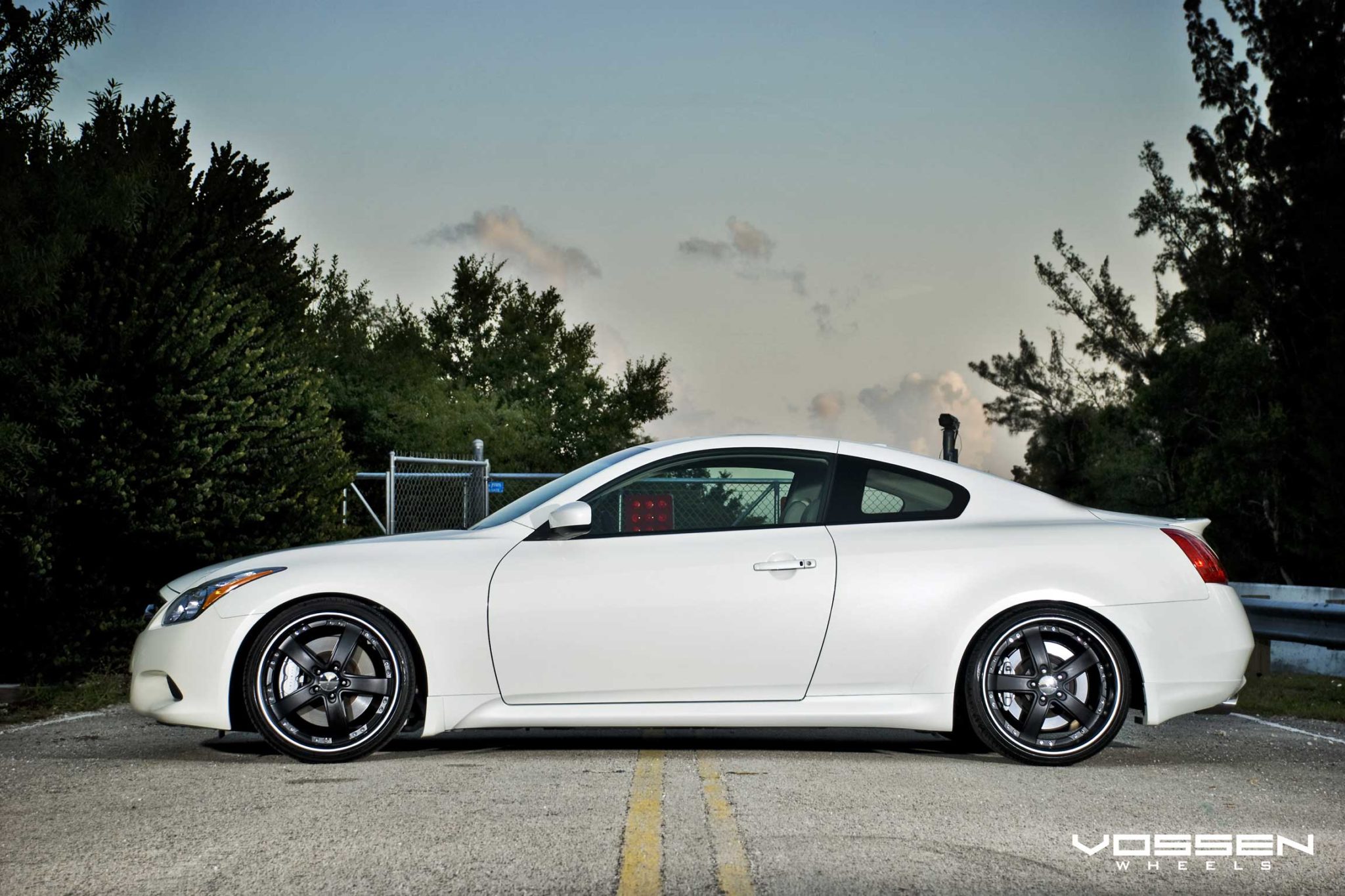 Infiniti G37 - Vossen VVS084