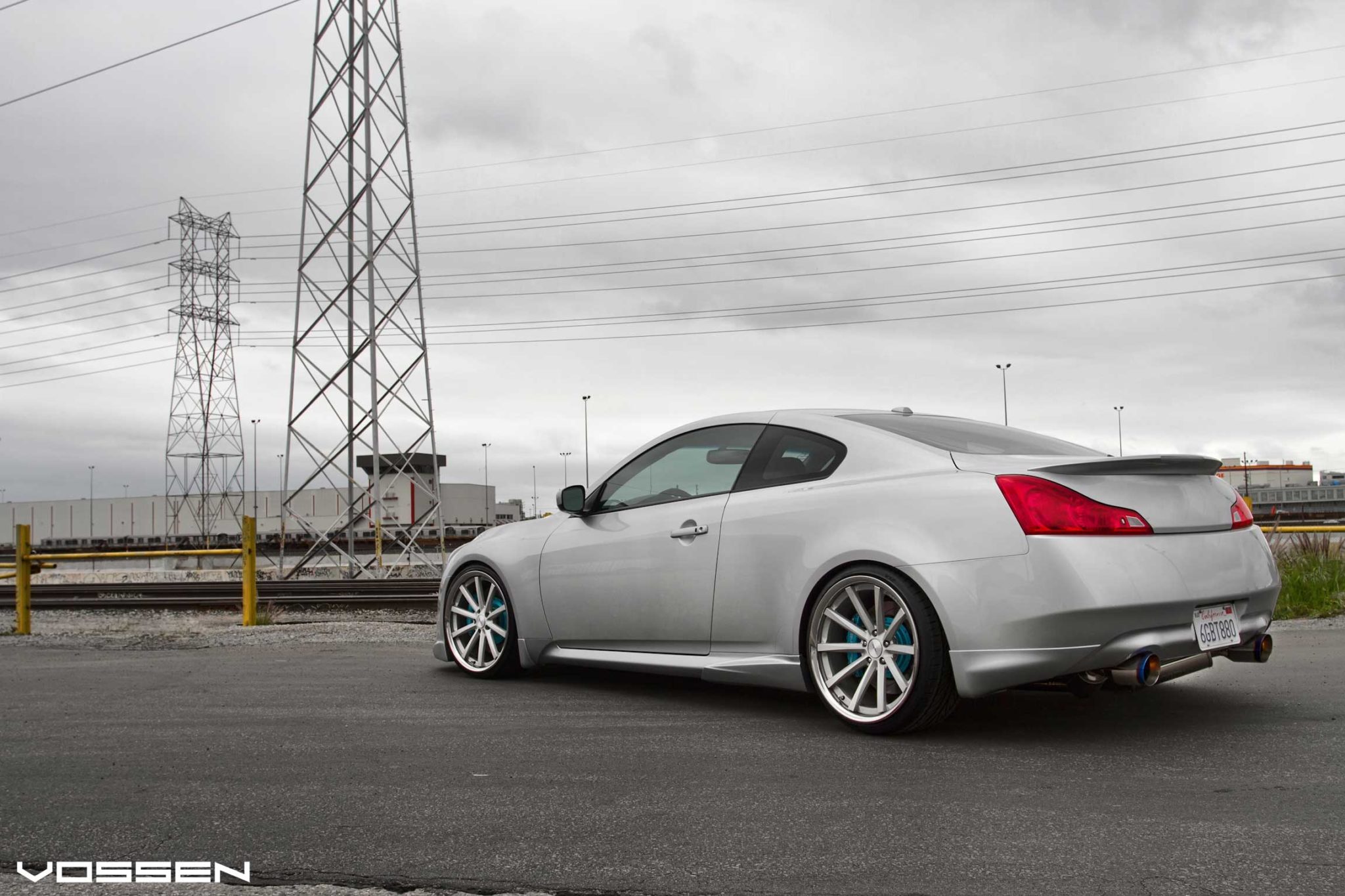 Infiniti G37 - Vossen CV1