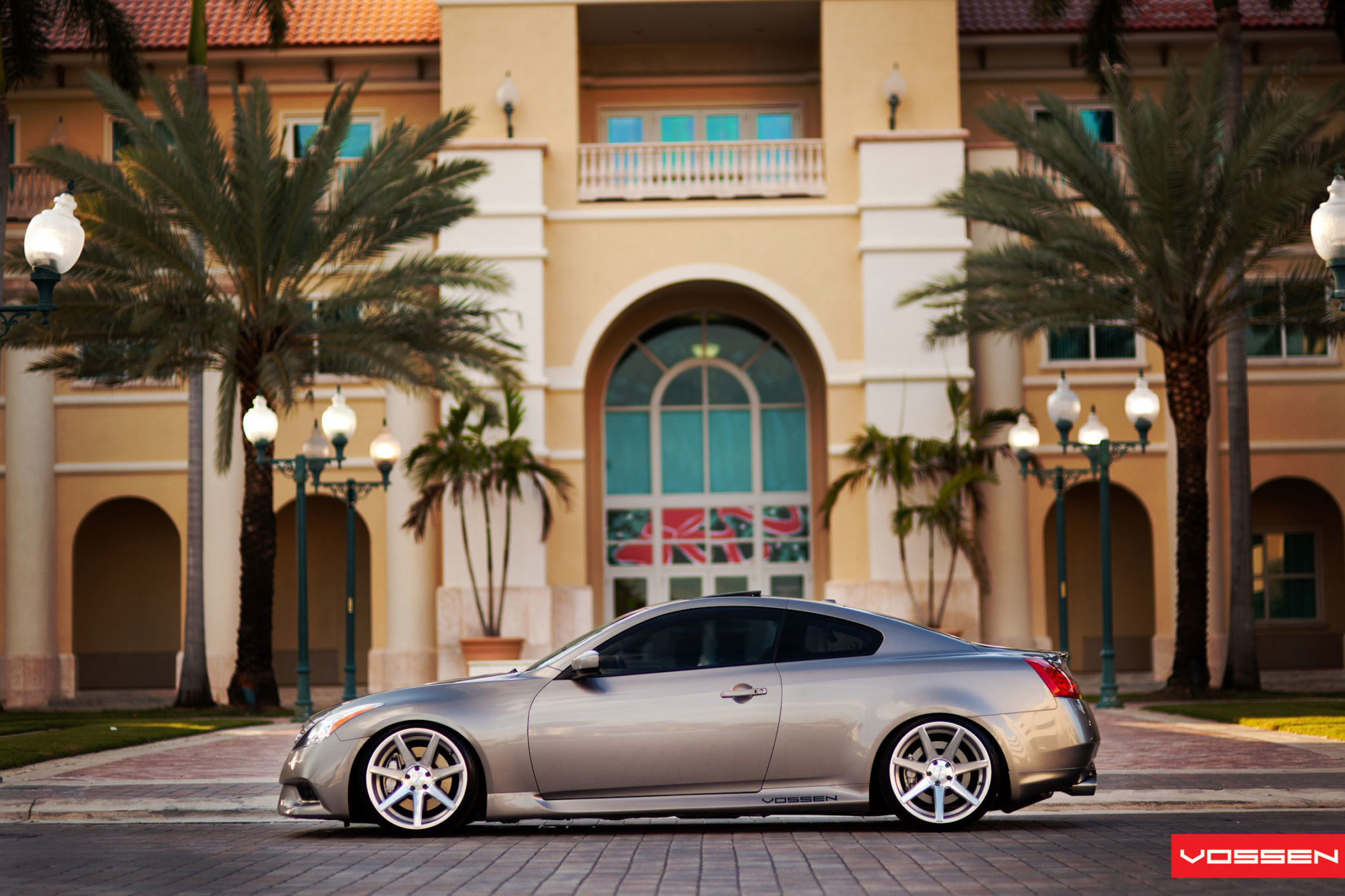 Infiniti G37 - Vossen CV7