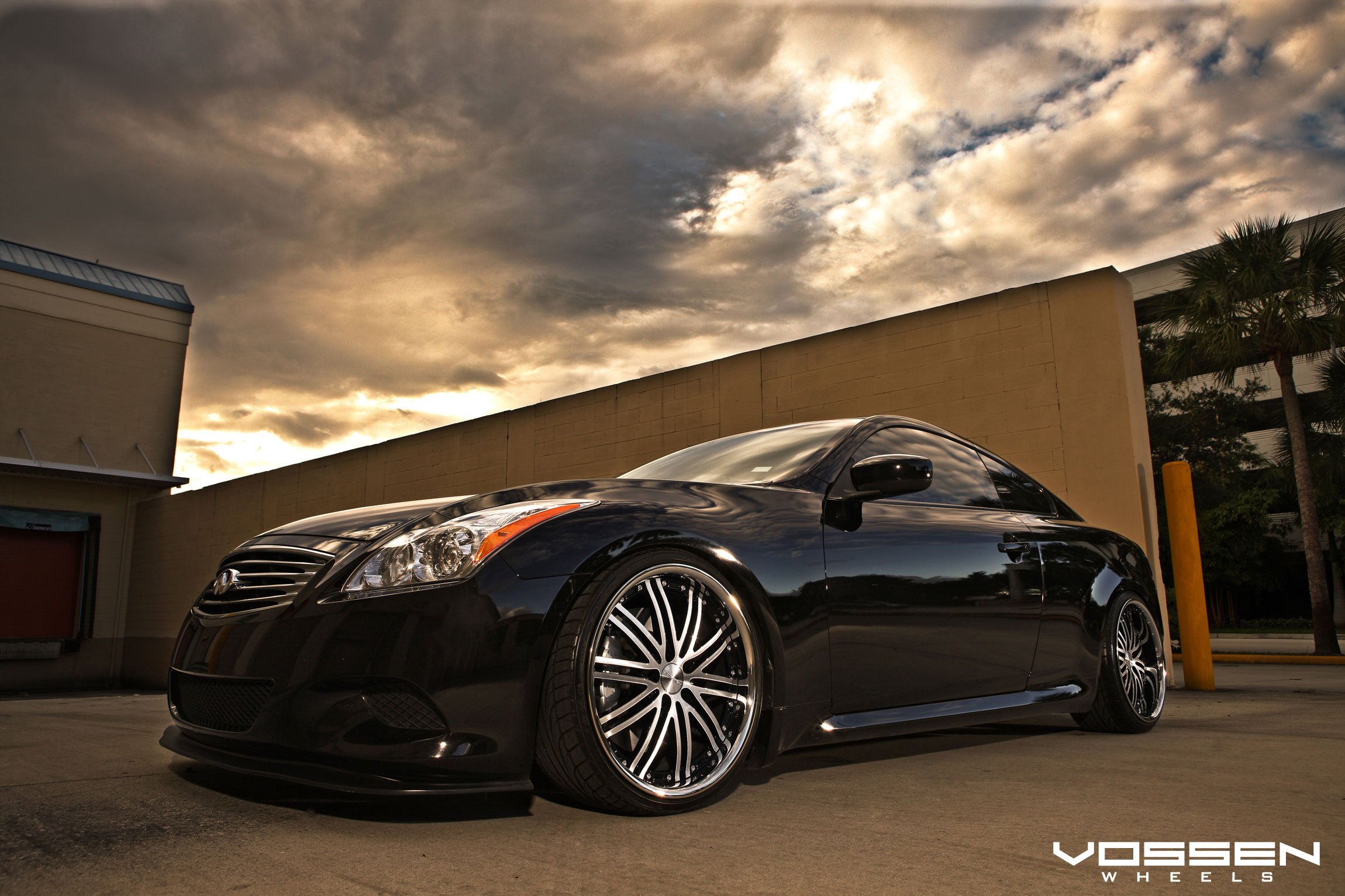 Infiniti G37 - Vossen VVS082