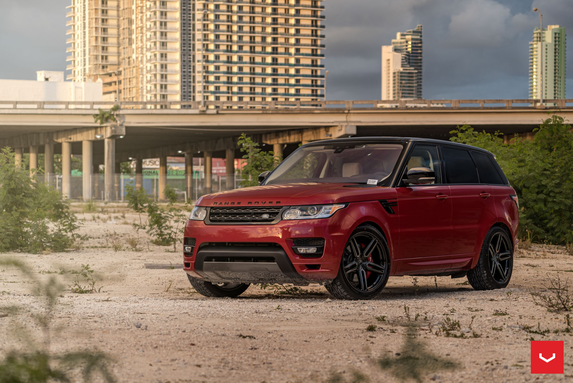 LAND ROVER RANGE ROVER - HYBRID FORGED: HF-1 - Vossen Wheels