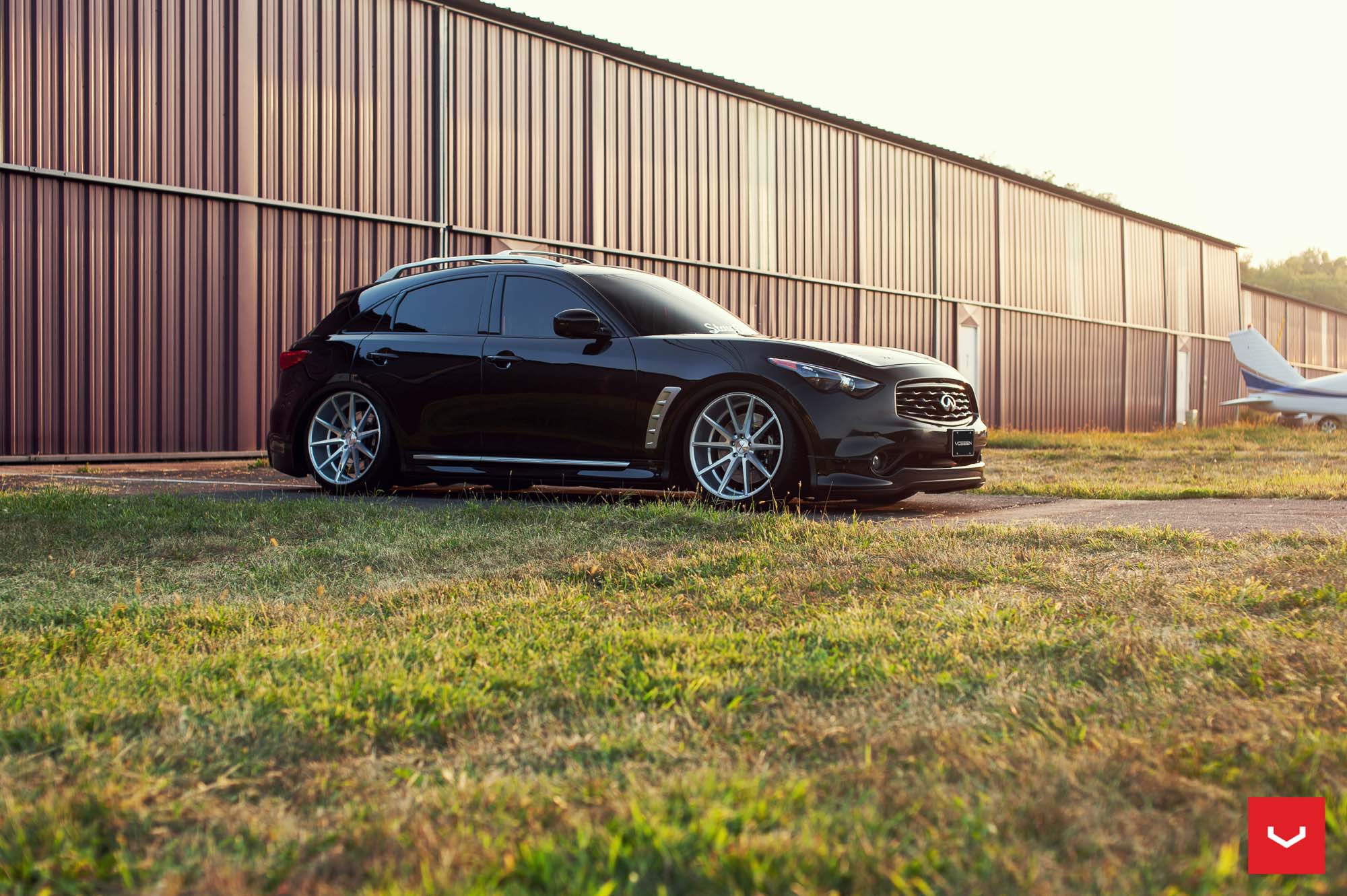 Infiniti FX35 on Vossen VFS-1 Wheels