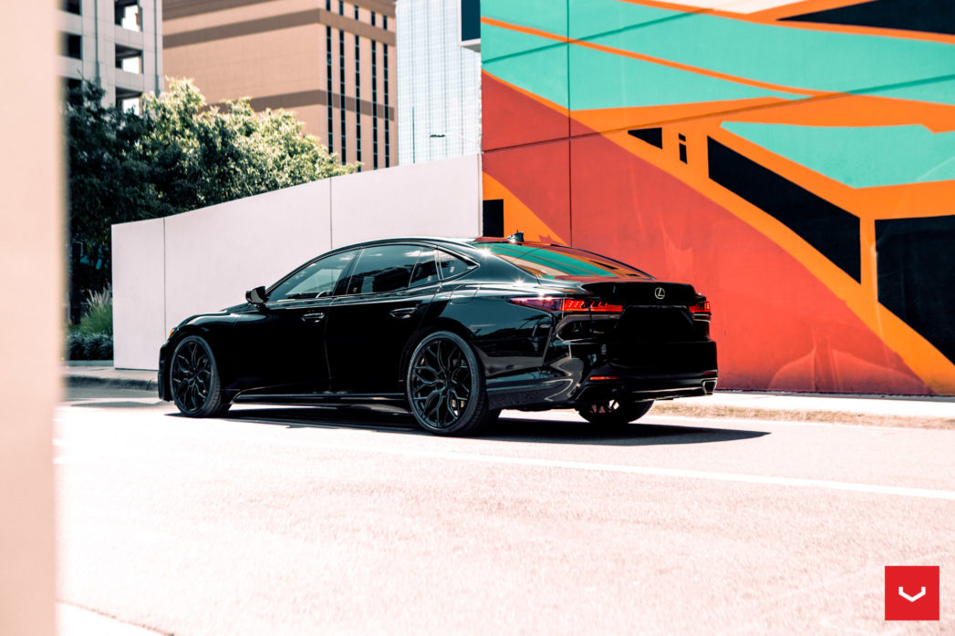 LEXUS LS500 - HYBRID FORGED SERIES: HF-2 - Vossen Wheels