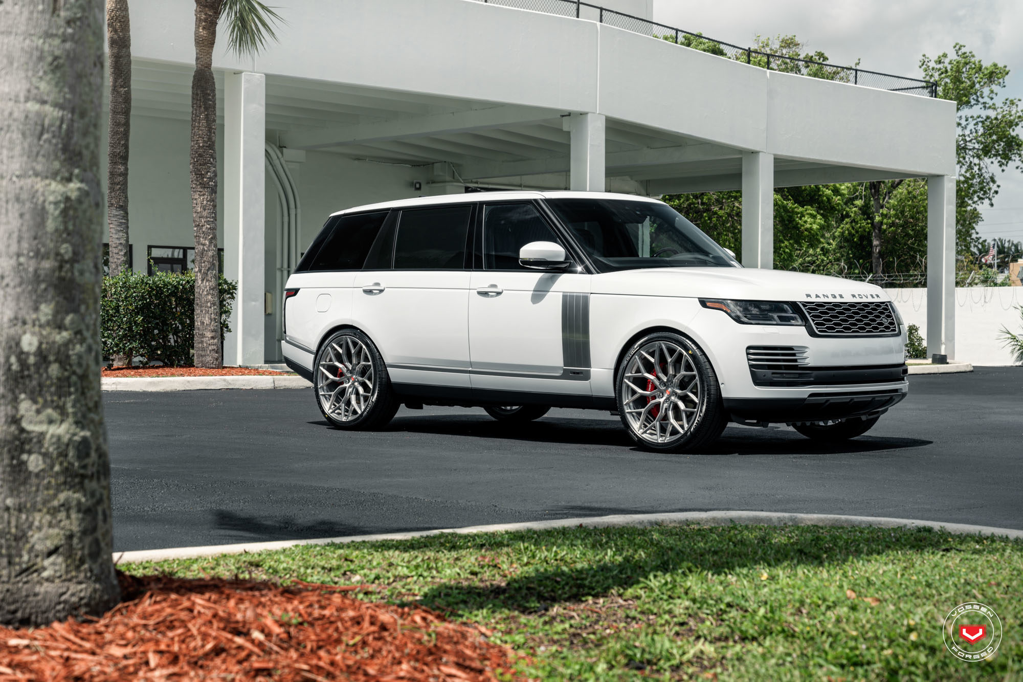 LAND ROVER RANGE ROVER - VOSSEN FORGED: SERIES 17: S17-01 - Vossen Wheels