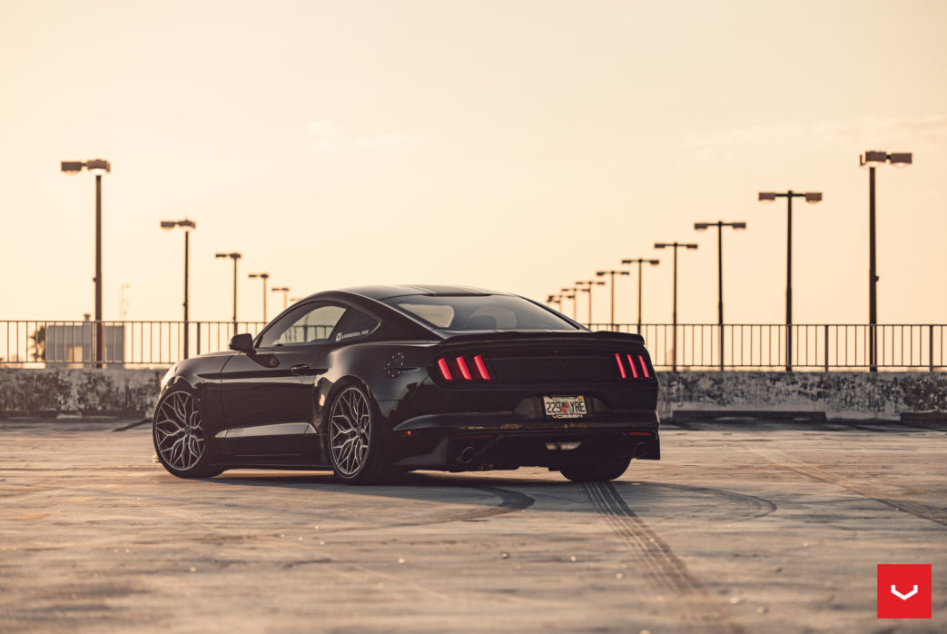 FORD MUSTANG GT - VOSSEN HYBRID FORGED SERIES: HF-2 - Vossen Wheels