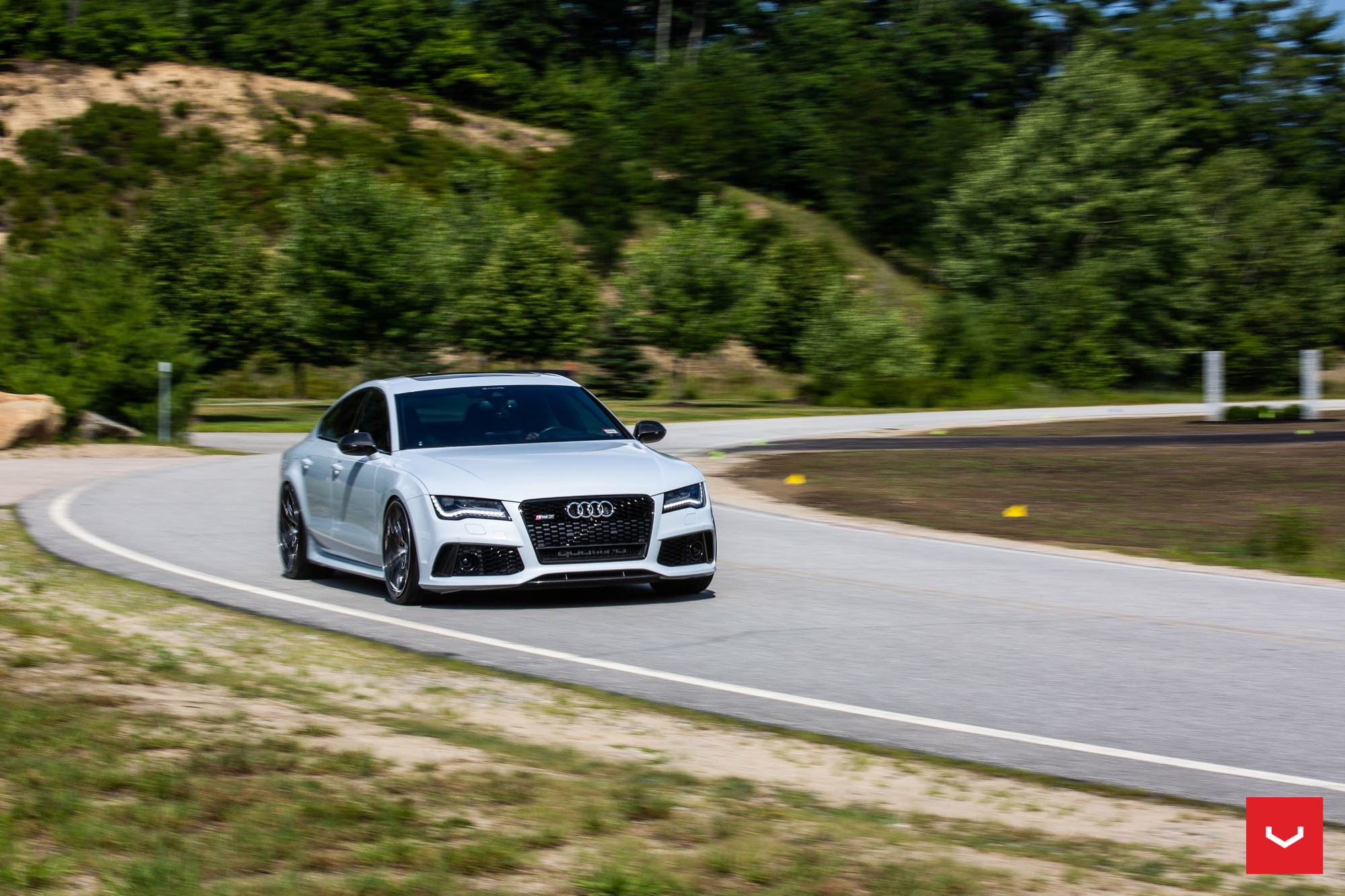 AUDI RS7 - HYBRID FORGED SERIES: HF-2 - Vossen Wheels