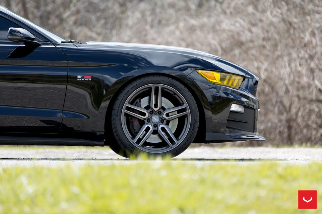 FORD MUSTANG GT - HYBRID FORGED SERIES: HF-1 - Vossen Wheels