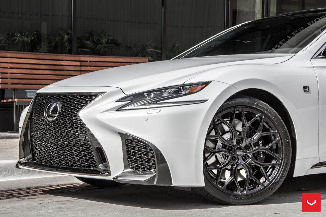 LEXUS LS500 - HYBRID FORGED SERIES: HF-2 - Vossen Wheels
