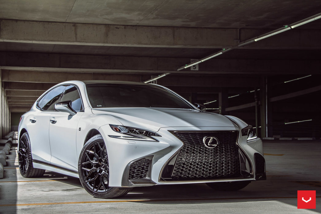 LEXUS LS500 - HYBRID FORGED SERIES: HF-2 - Vossen Wheels