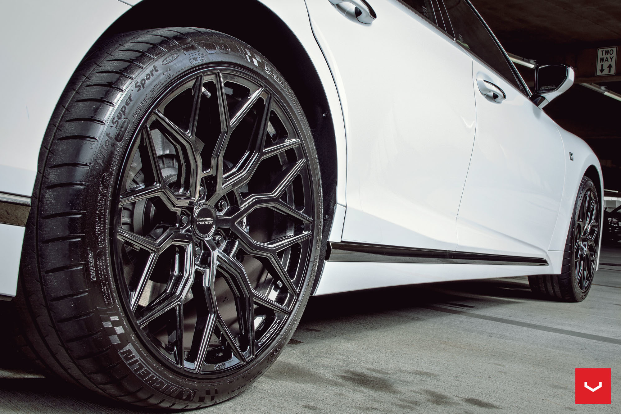 LEXUS LS500 - HYBRID FORGED SERIES: HF-2 - Vossen Wheels
