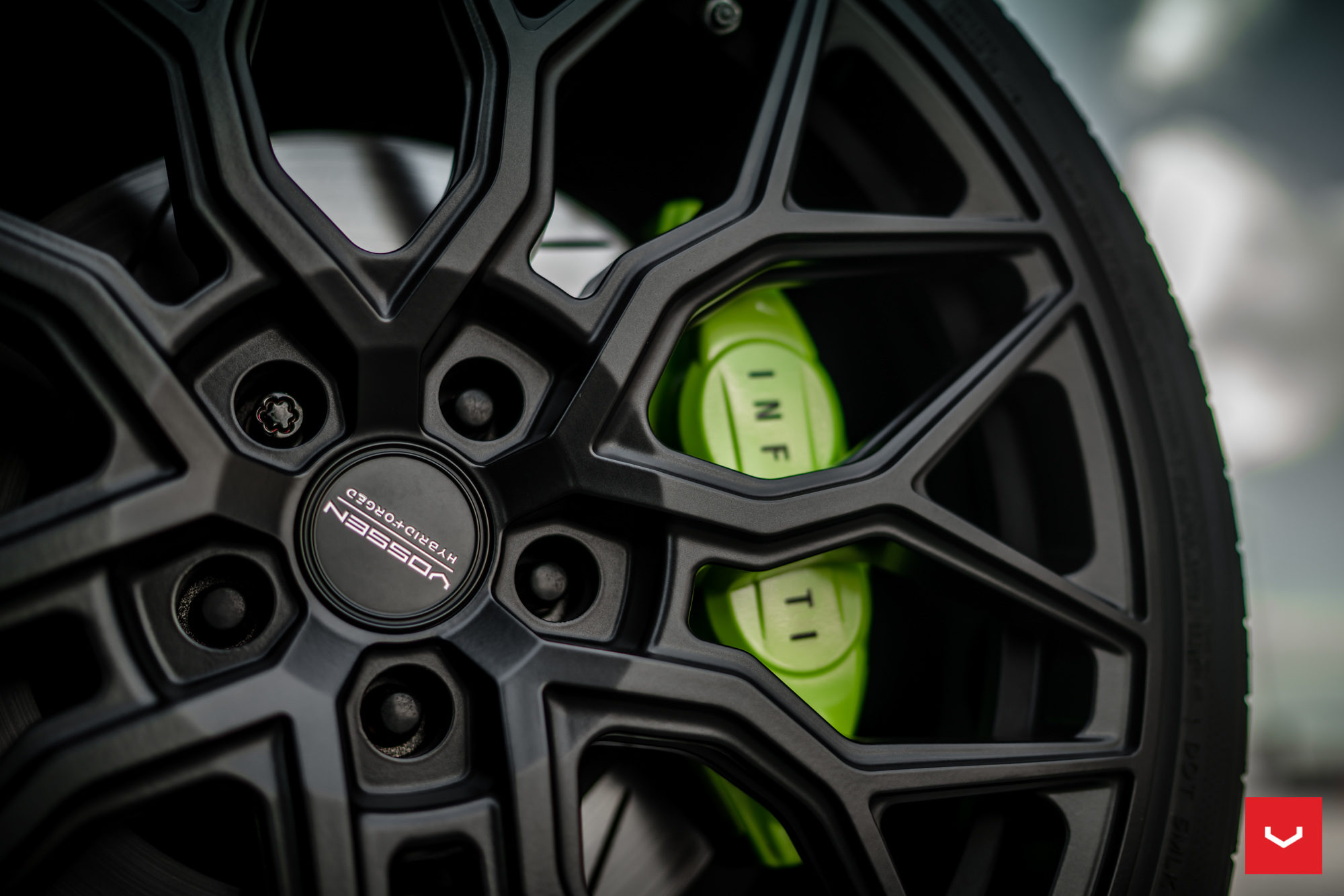 INFINITI Q50 - HYBRID FORGED SERIES: HF-2 - Vossen Wheels