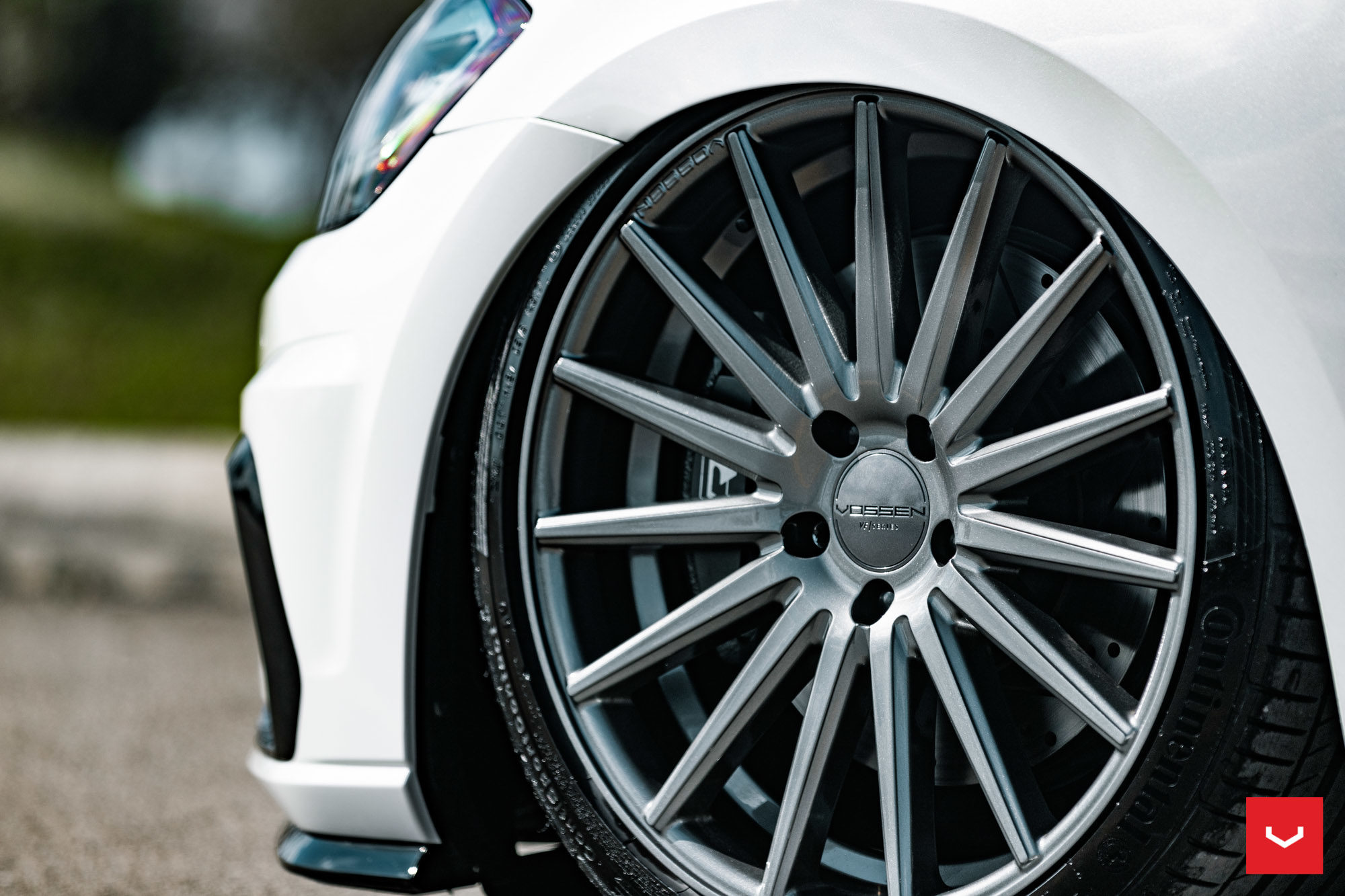 VOLKSWAGEN GOLF R - HYBRID FORGED SERIES: VFS-2 - Vossen Wheels