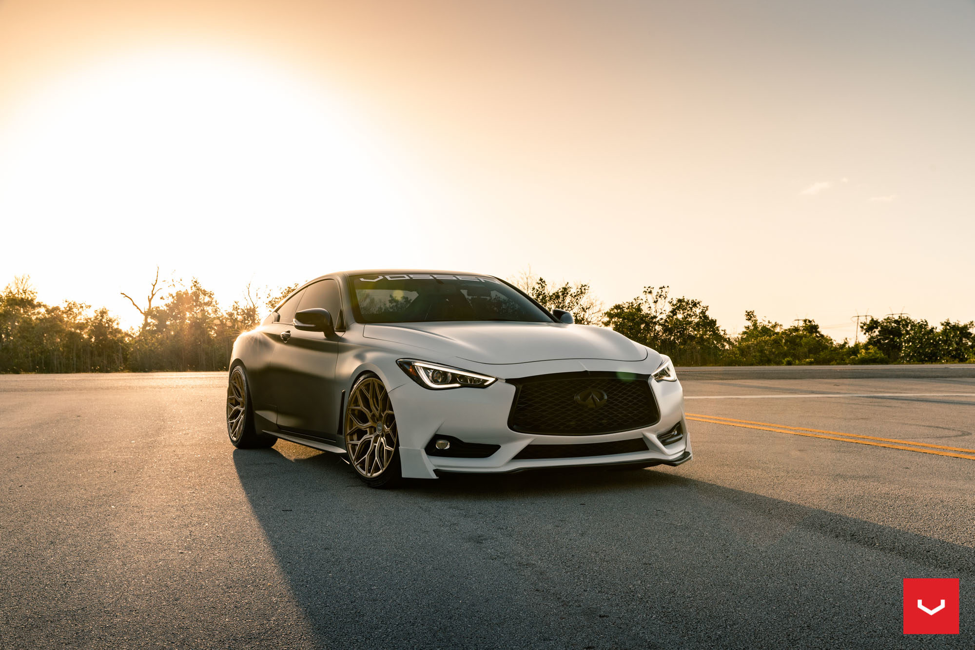 INFINITI Q60S - HYBRID FORGED SERIES: HF-2 - Vossen Wheels