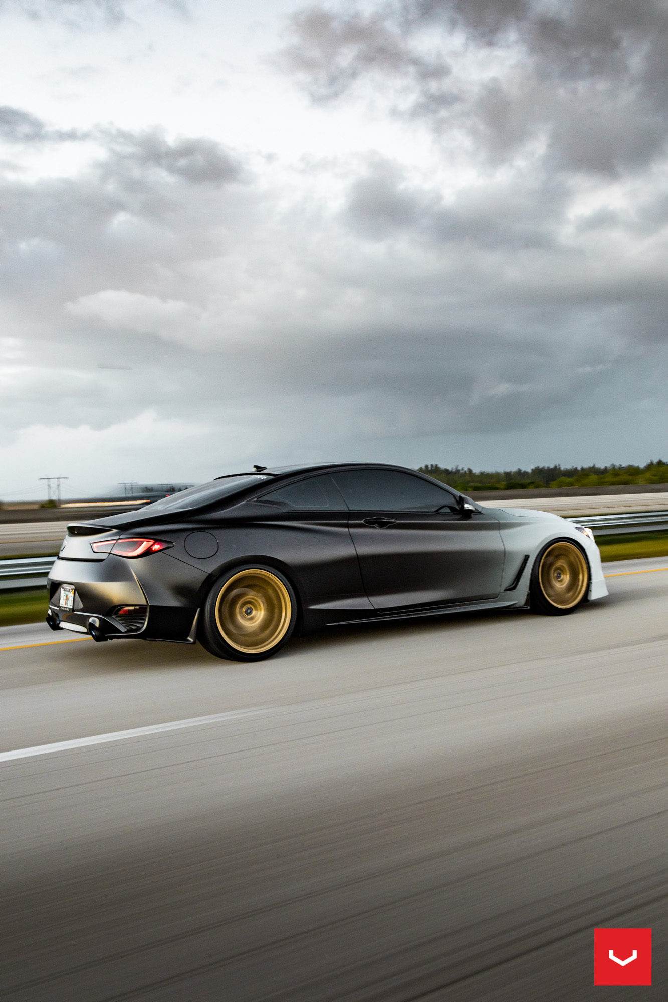 INFINITI Q60S - HYBRID FORGED SERIES: HF-2 - Vossen Wheels