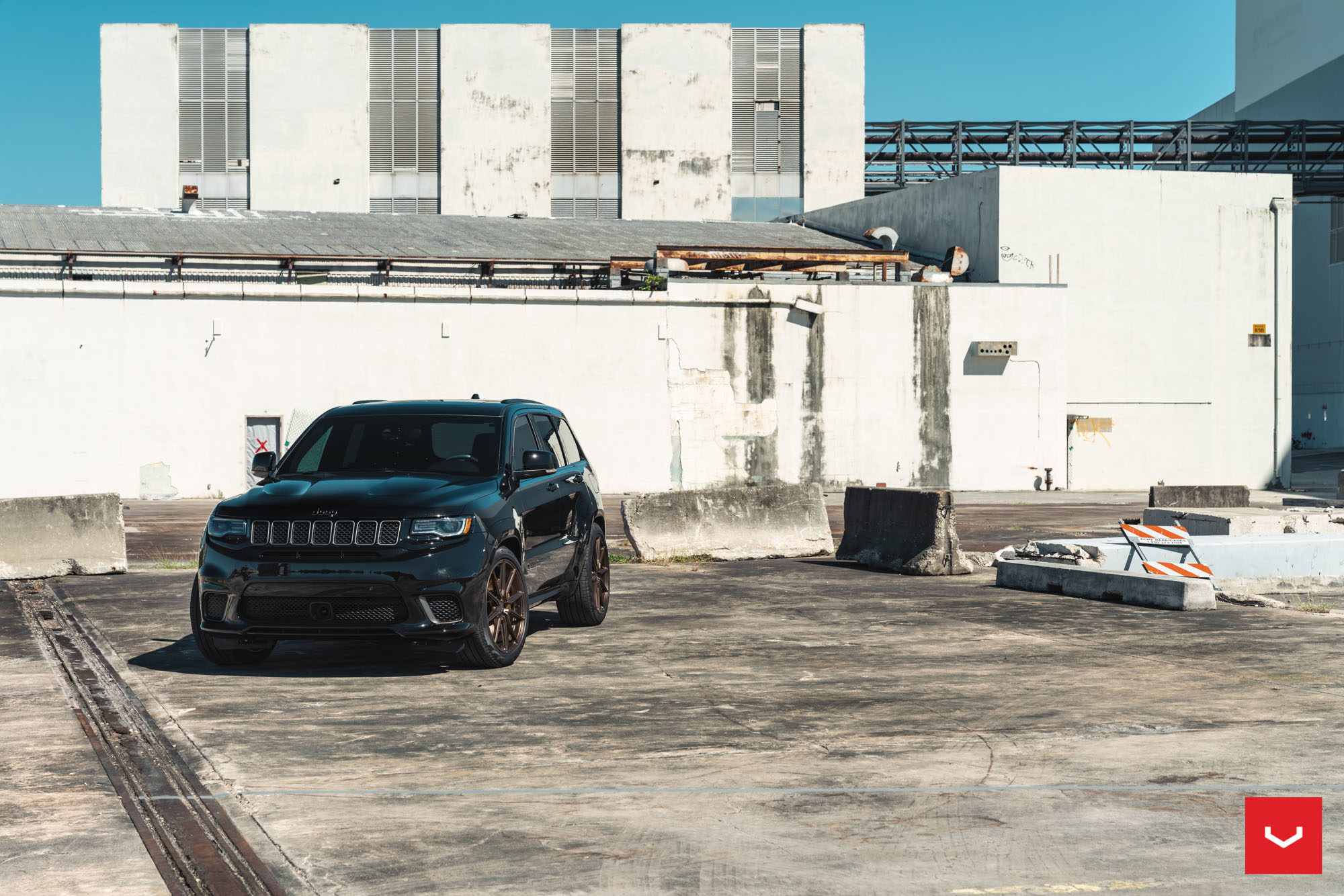 JEEP CHEROKEE TRACKHAWK - HYBRID FORGED SERIES: HF-3 - Vossen Wheels
