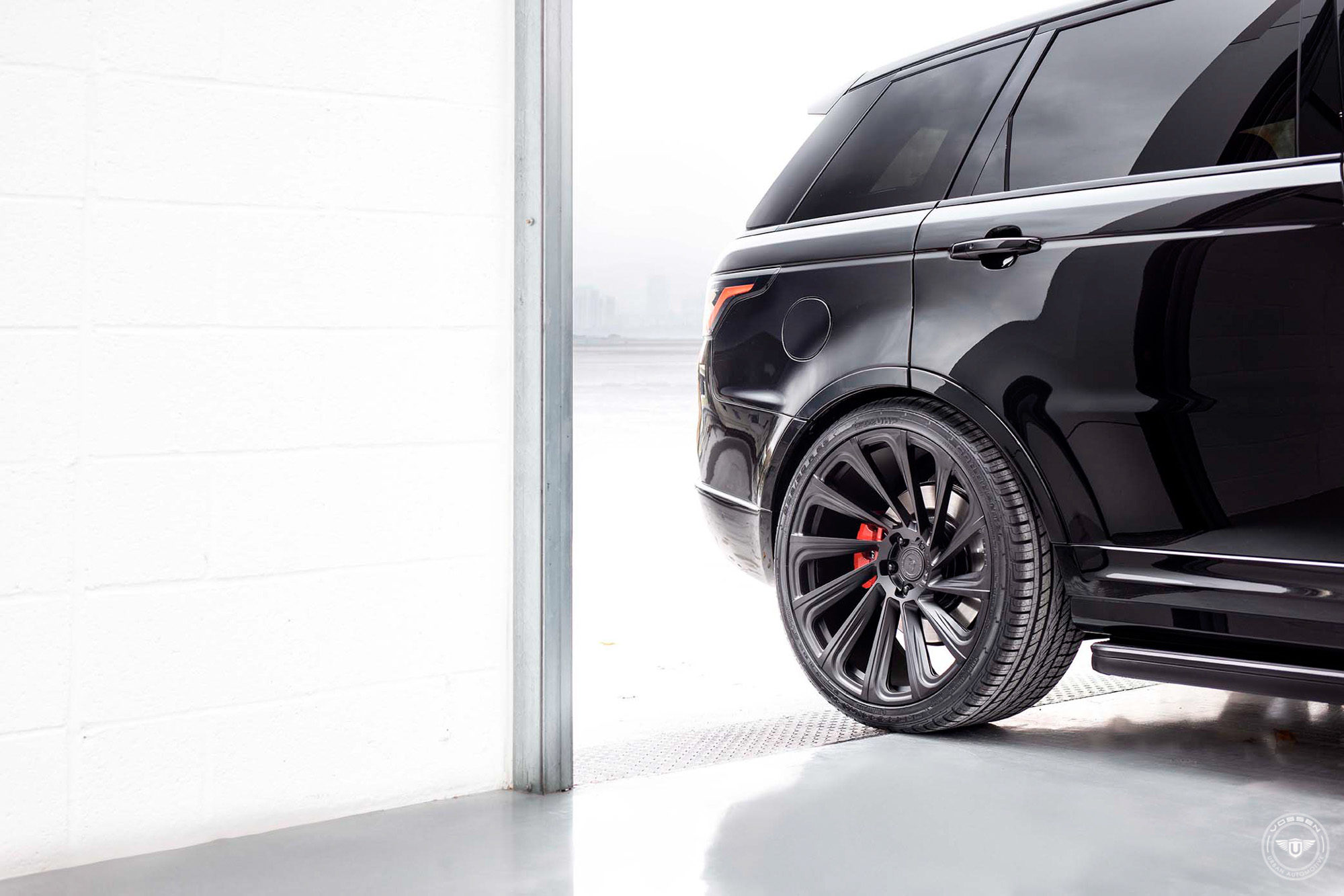 LAND ROVER RANGE ROVER - URBAN AUTOMOTIVE X VOSSEN: UV-3 - Vossen Wheels