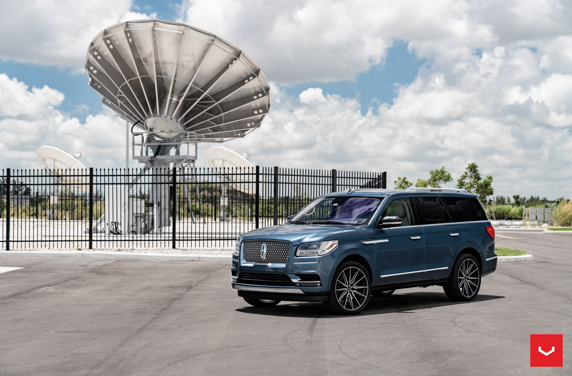 LINCOLN NAVIGATOR - HYBRID FORGED SERIES: HF6-1 - Vossen Wheels