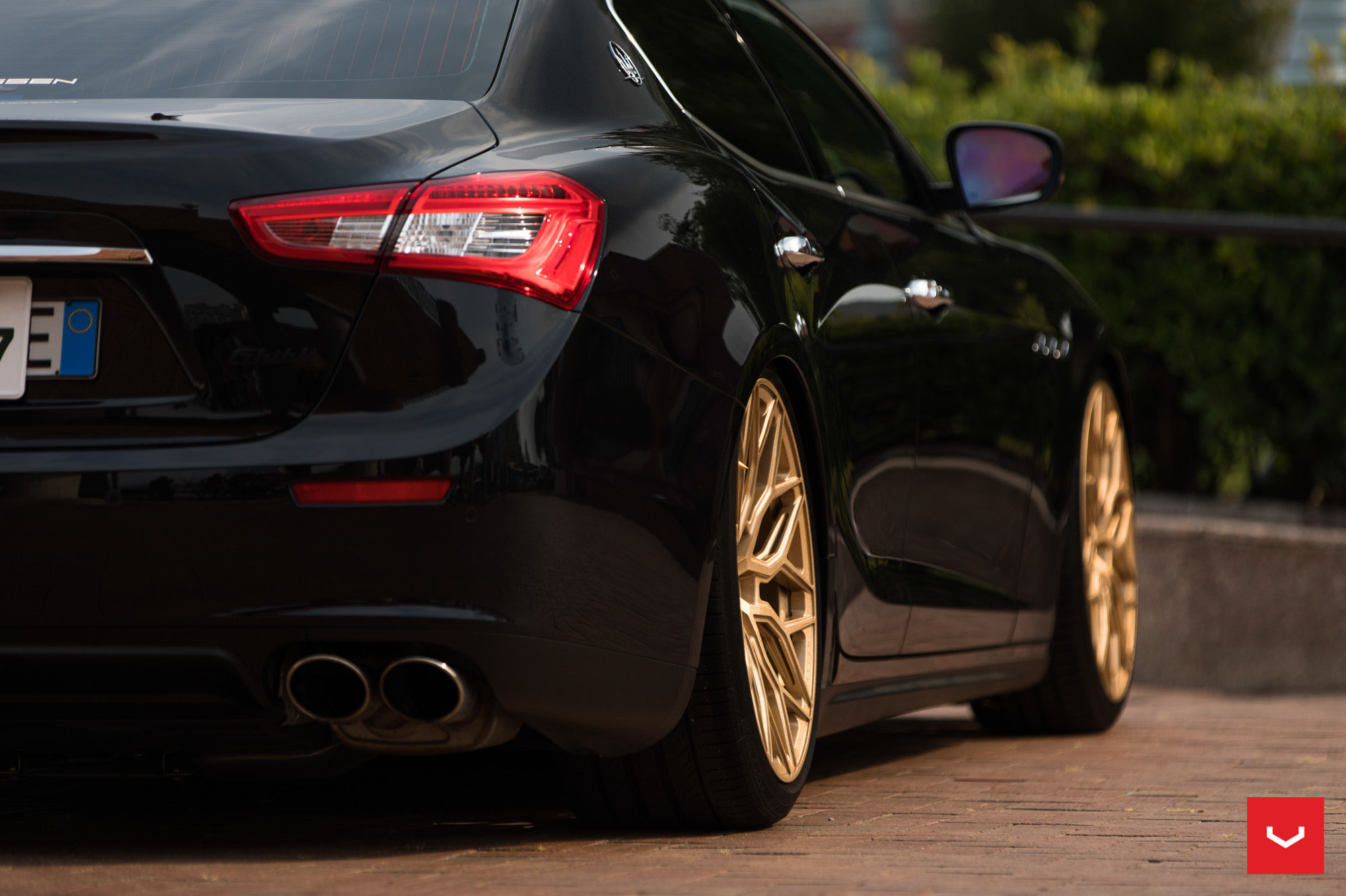 MASERATI QUATTROPORTE - HYBRID FORGED SERIES: HF-2 - Vossen Wheels