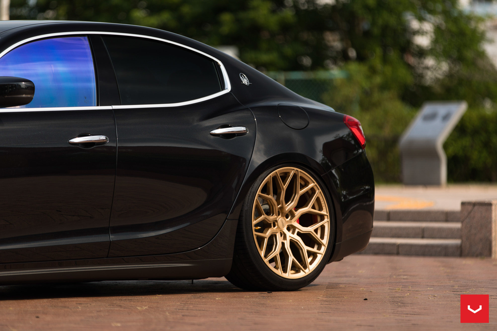 MASERATI QUATTROPORTE - HYBRID FORGED SERIES: HF-2 - Vossen Wheels