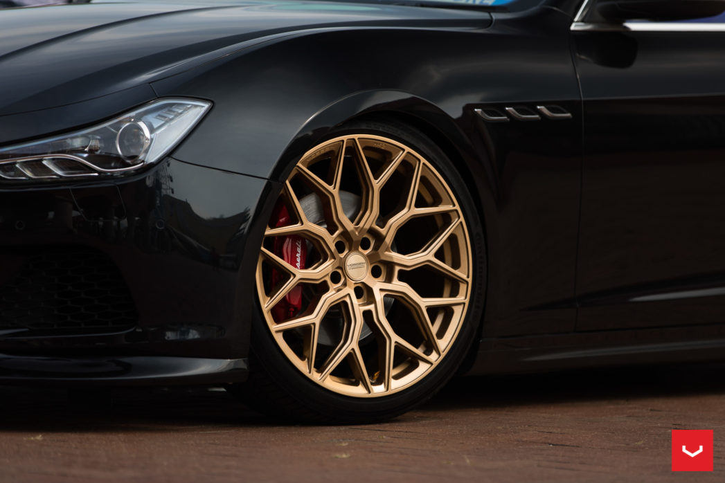MASERATI QUATTROPORTE - HYBRID FORGED SERIES: HF-2 - Vossen Wheels