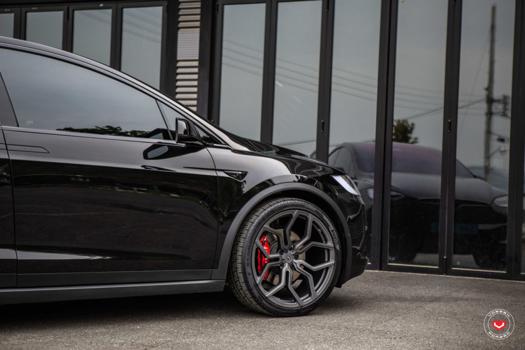 TESLA MODEL X - HC SERIES: HC-3 - Vossen Wheels