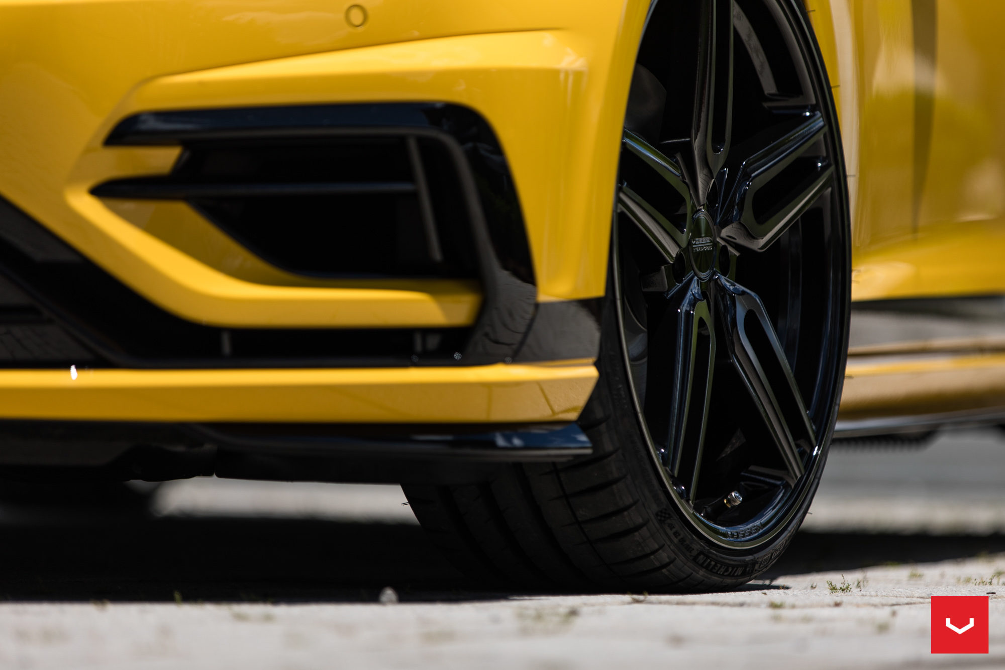 VOLKSWAGEN GOLF R - HYBRID FORGED SERIES: HF-1 - Vossen Wheels