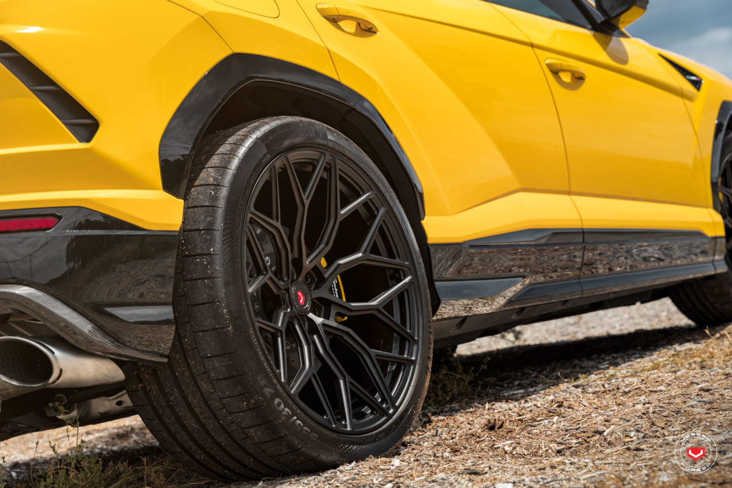 LAMBORGHINI URUS - SERIES 17 - S17-01 - Vossen Wheels