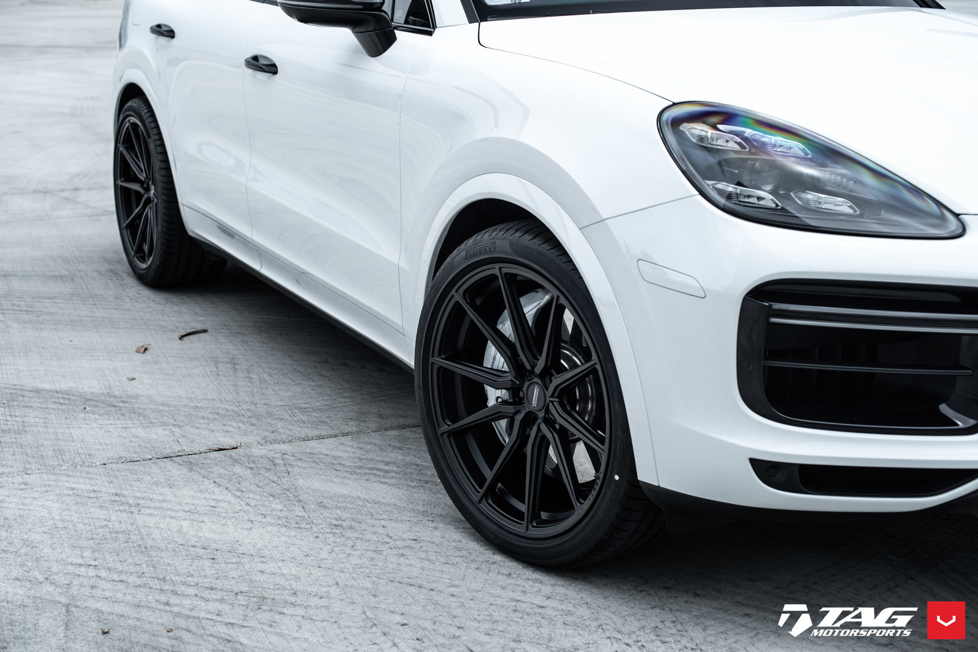 PORSCHE CAYENNE TURBO - HYBRID FORGED SERIES: HF-3 - Vossen Wheels