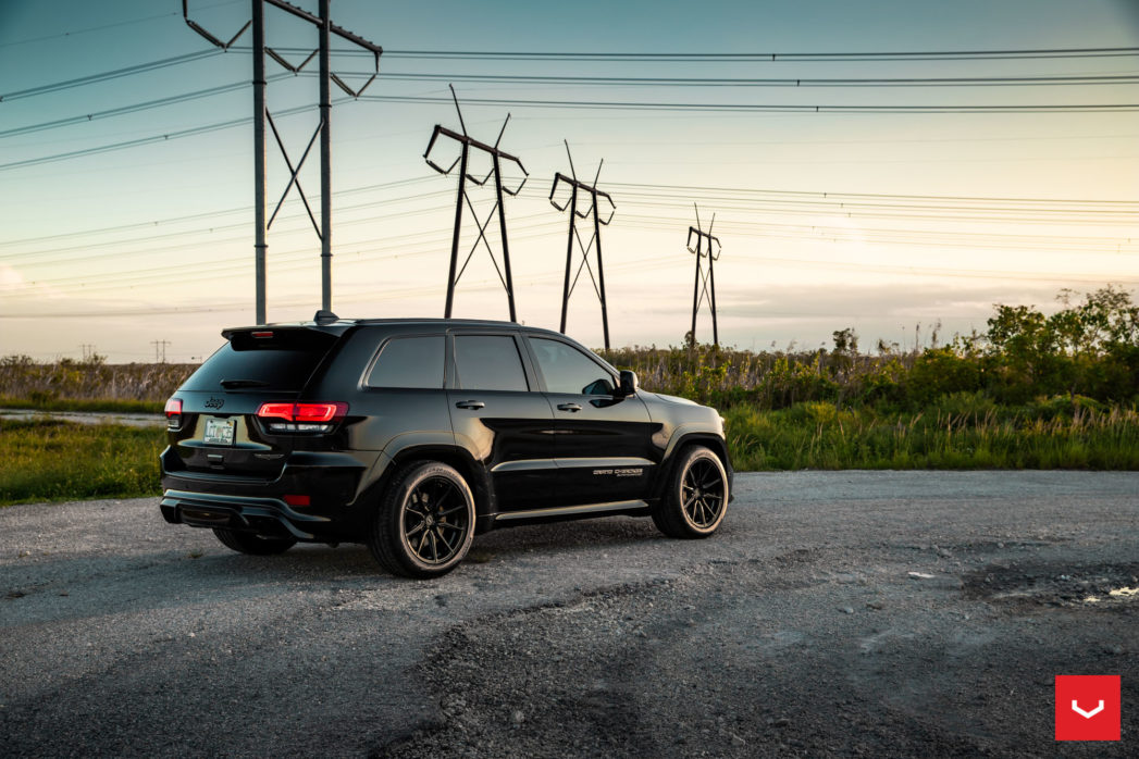 JEEP TRACKHAWK - HYBRID FORGED SERIES: HF-3 - Vossen Wheels