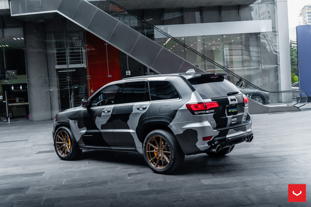 JEEP TRACKHAWK - HYBRID FORGED SERIES: HF-3 - Vossen Wheels