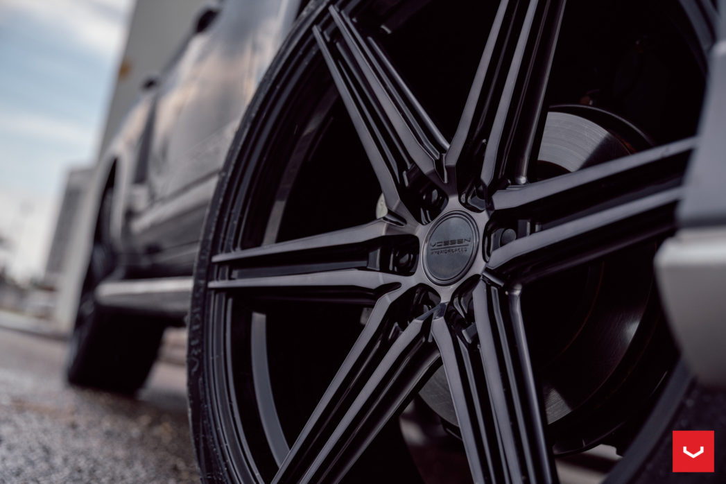 LEXUS GX 460 - HYBRID FORGED SERIES: HF6-2 - Vossen Wheels