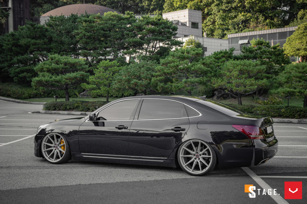 HYUNDAI EQUUS - HYBRID FORGED SERIES: HF-3 - Vossen Wheels