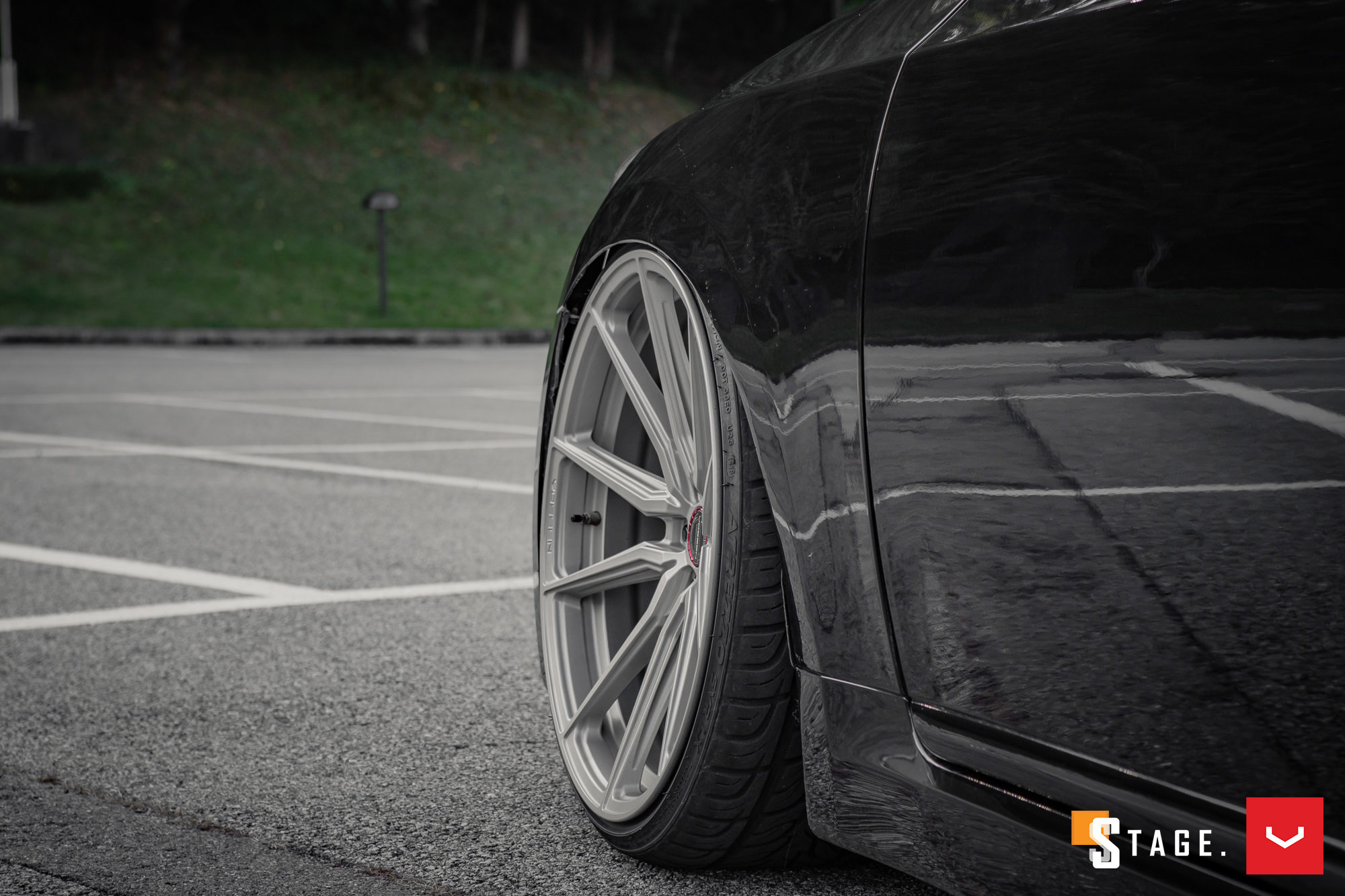 HYUNDAI EQUUS - HYBRID FORGED SERIES: HF-3 - Vossen Wheels