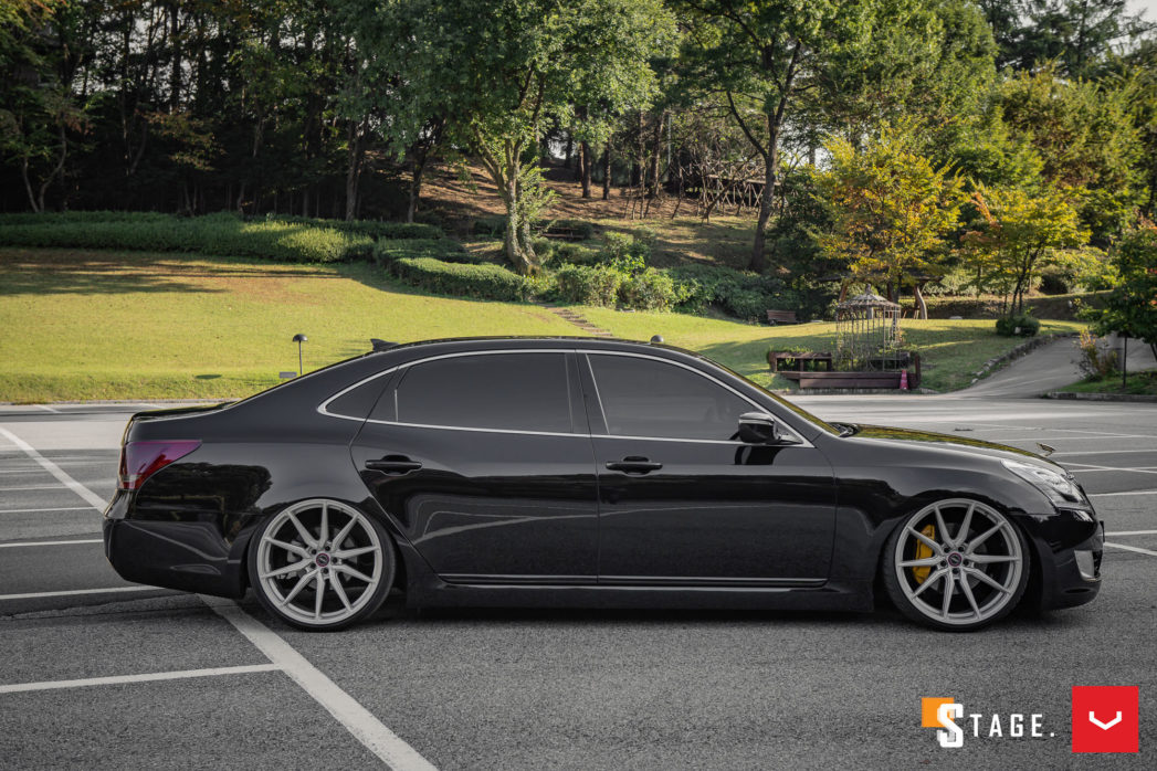 HYUNDAI EQUUS - HYBRID FORGED SERIES: HF-3 - Vossen Wheels