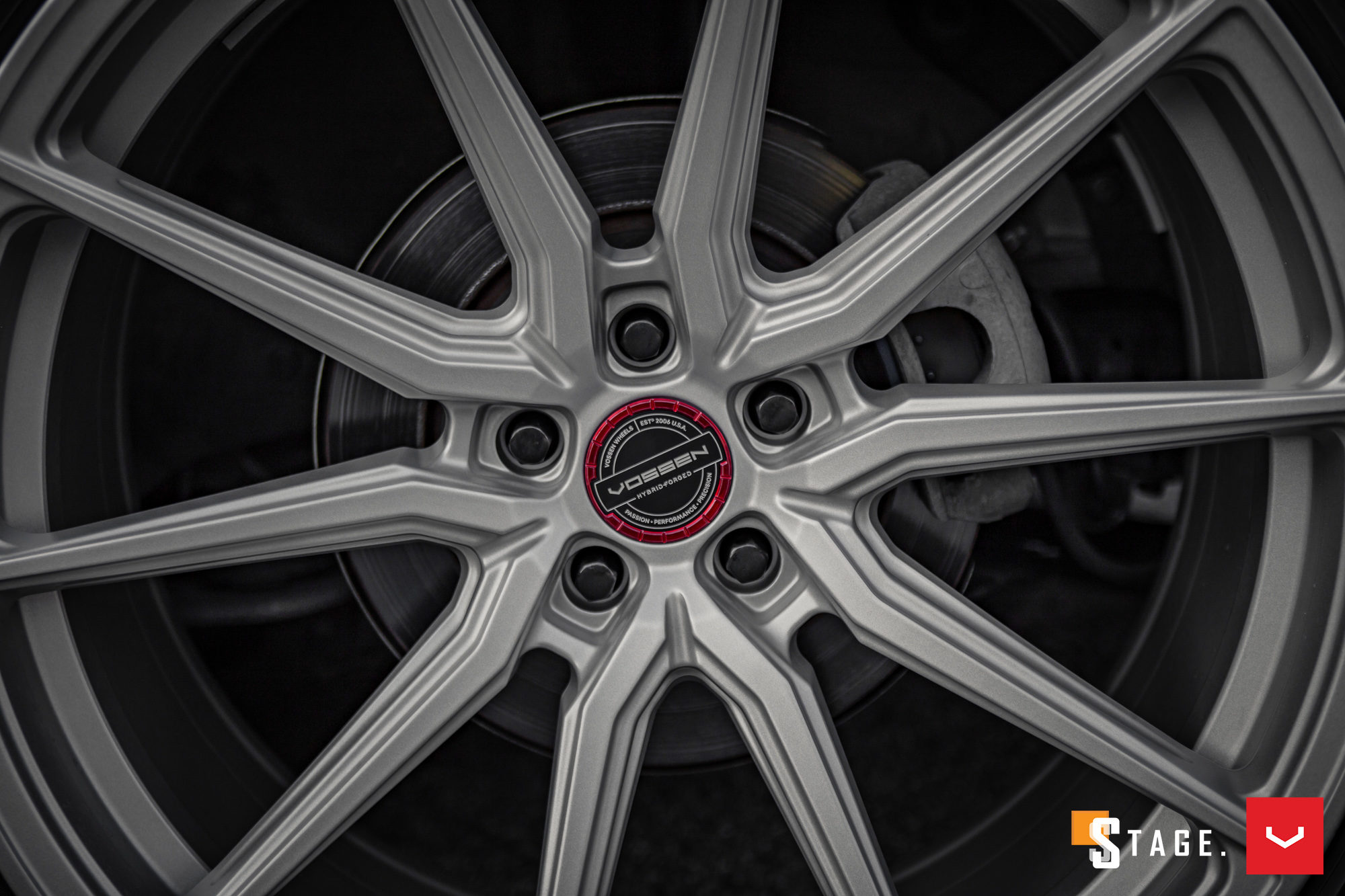HYUNDAI EQUUS - HYBRID FORGED SERIES: HF-3 - Vossen Wheels