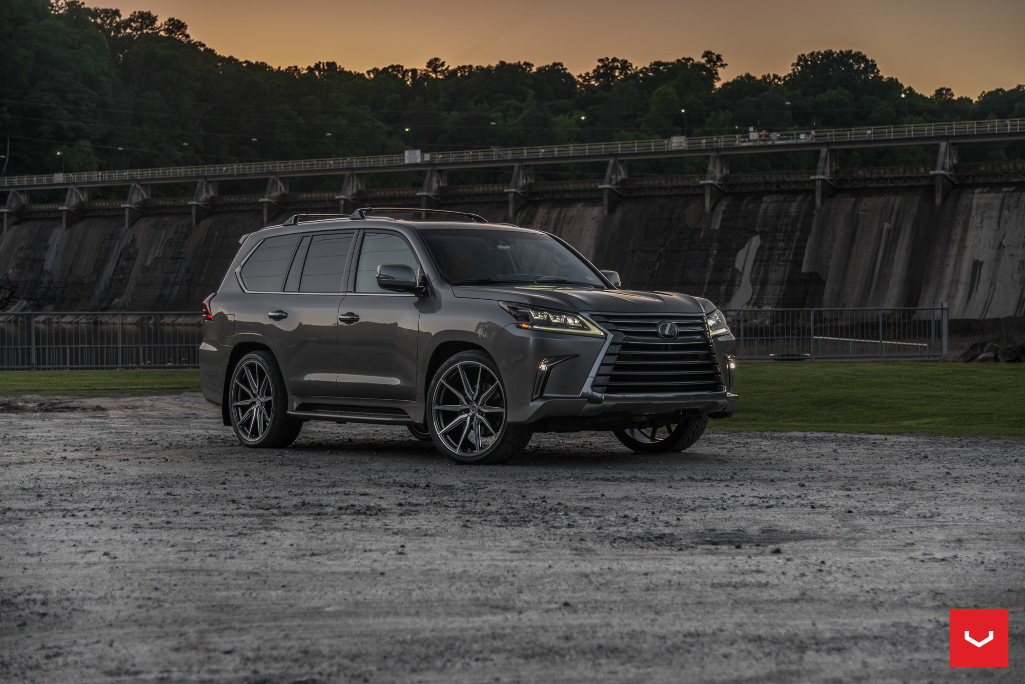 LEXUS LX 570 - HYBRID FORGED SERIES: HF-3 - Vossen Wheels