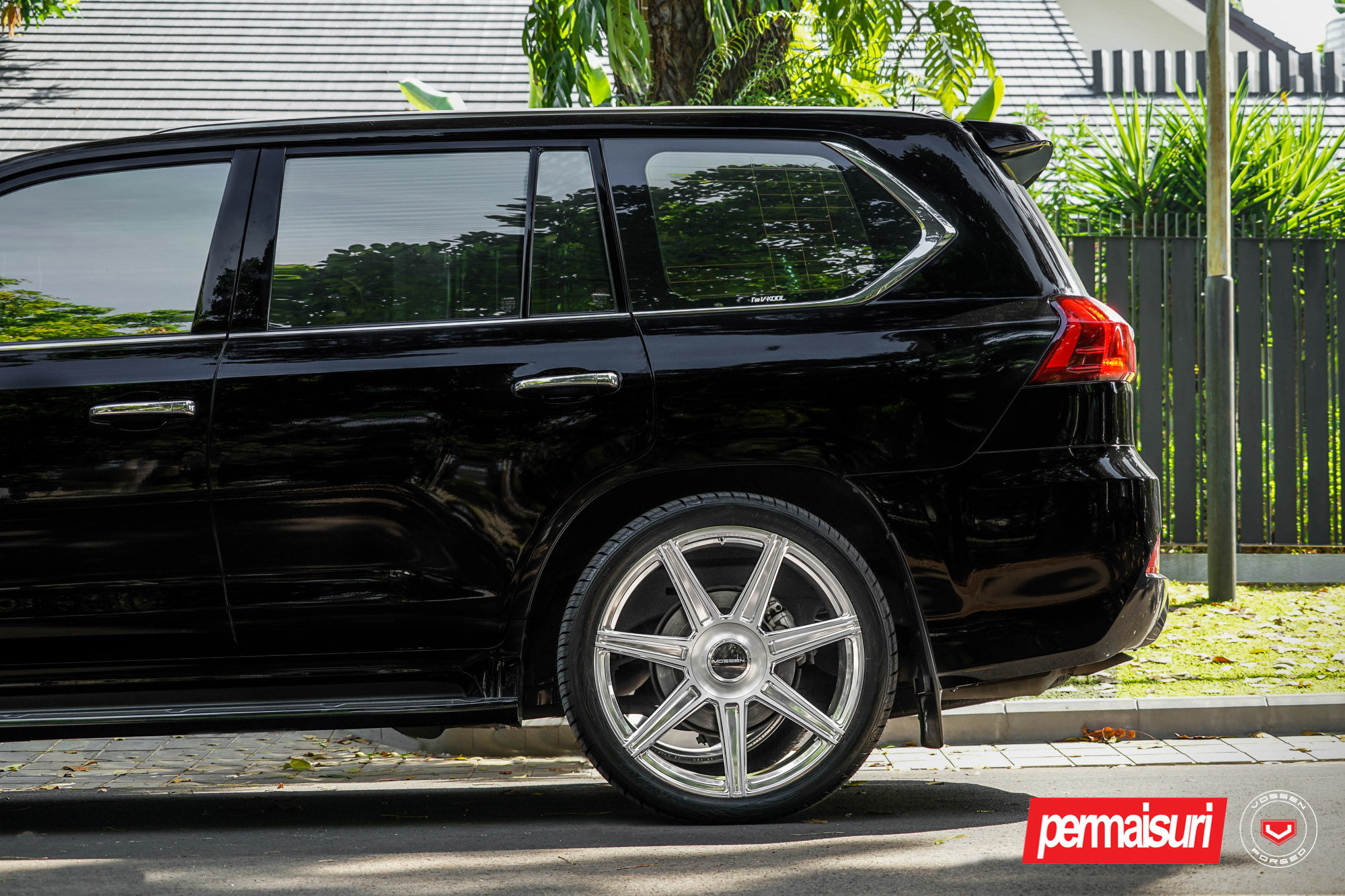 LEXUS LX570 - SERIES 17: S17-11 - Vossen Wheels