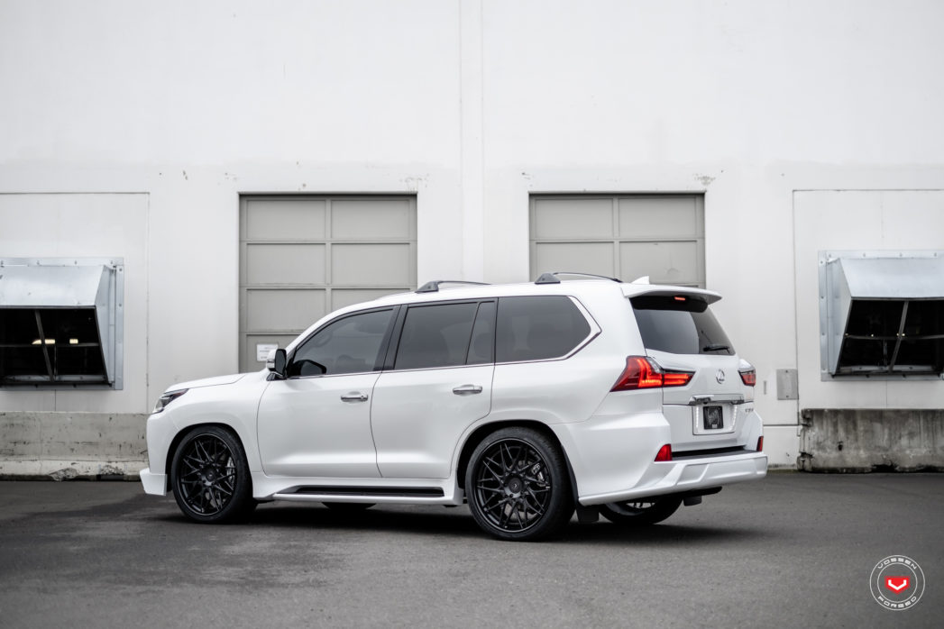 LEXUS LX570 - SERIES 17: S17-07 - Vossen Wheels