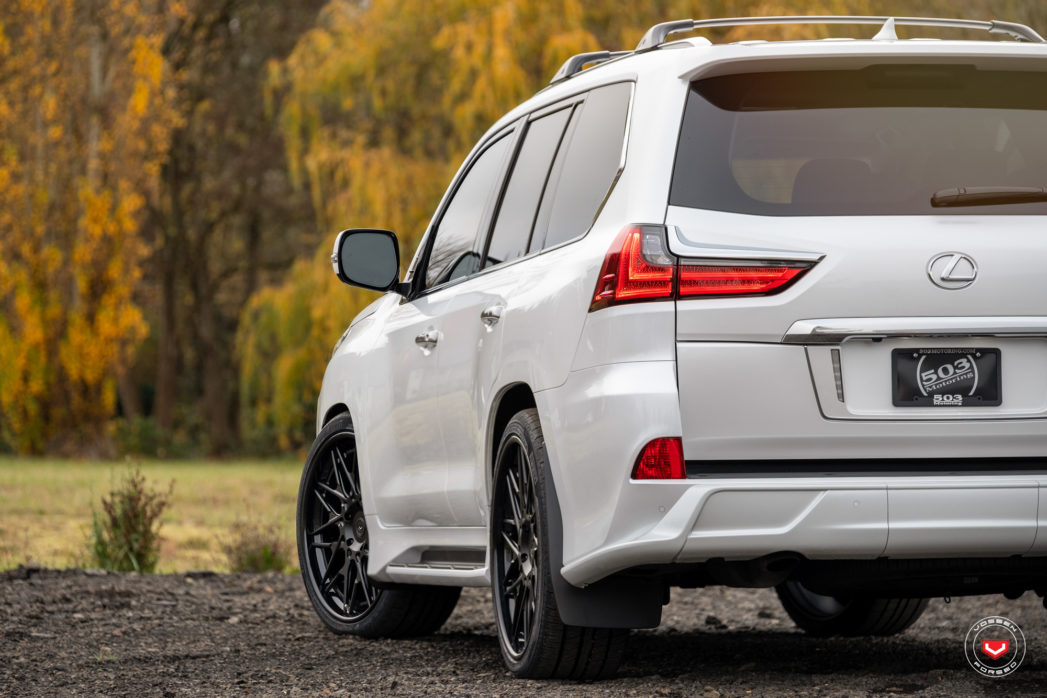 LEXUS LX570 - SERIES 17: S17-07 - Vossen Wheels