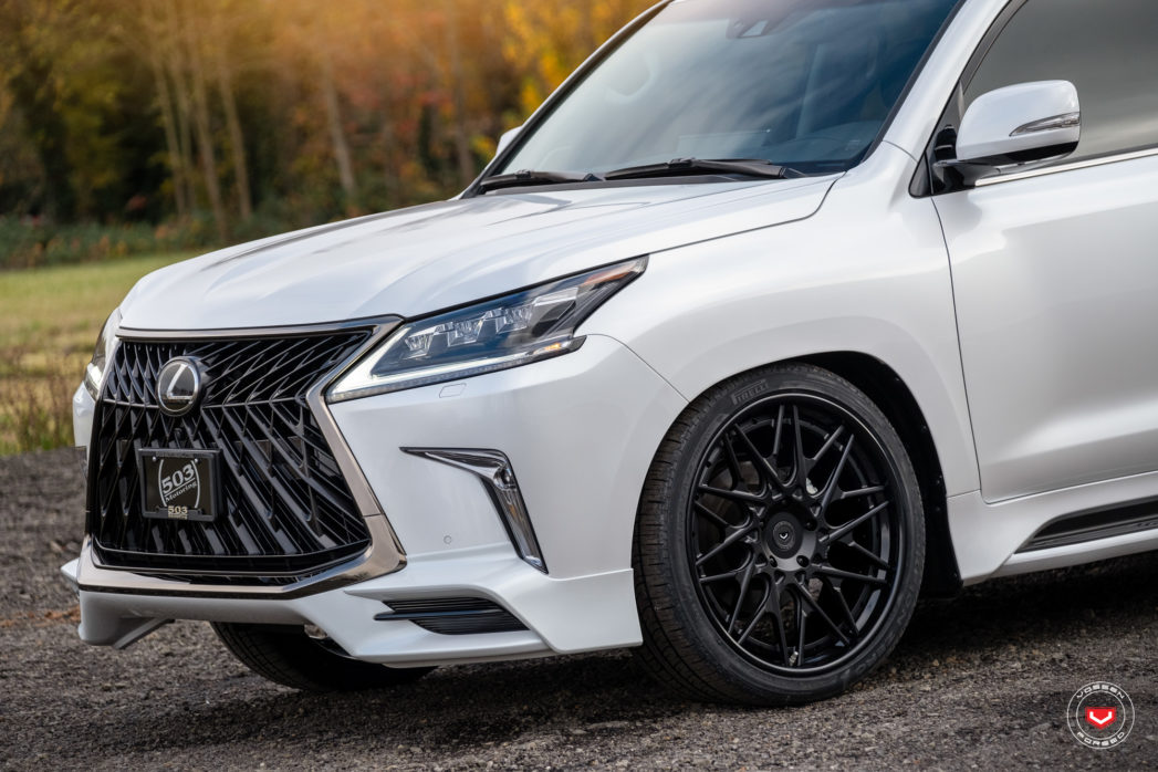 LEXUS LX570 - SERIES 17: S17-07 - Vossen Wheels