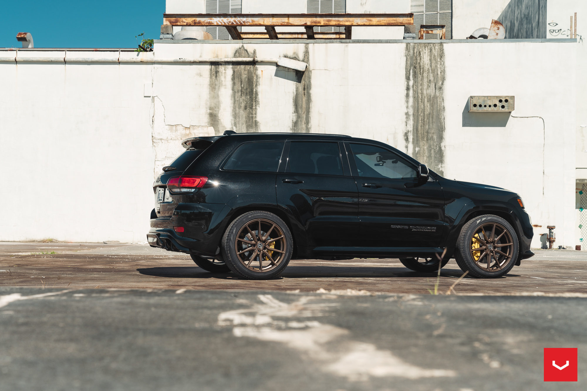 JEEP TRACKHAWK - HYBRID FORGED SERIES: HF-3 - Vossen Wheels