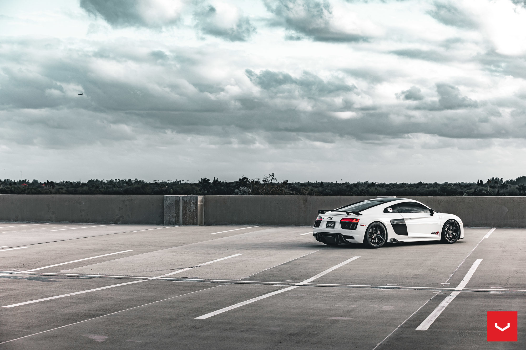 AUDI R8 - HYBRID FORGED SERIES: HF-5 - Vossen Wheels