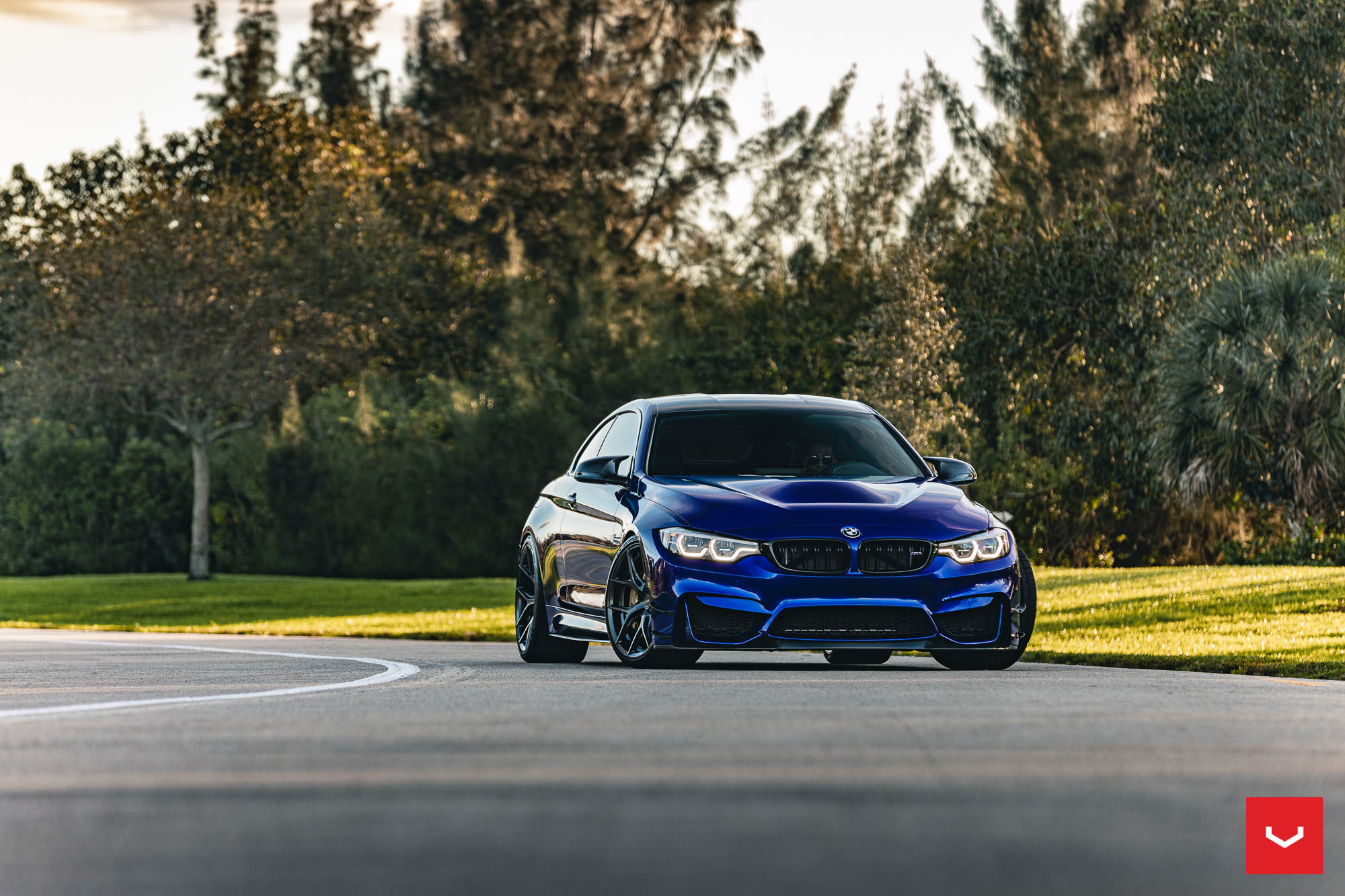 BMW M4CS - HYBRID FORGED SERIES: HF-5 - Vossen Wheels