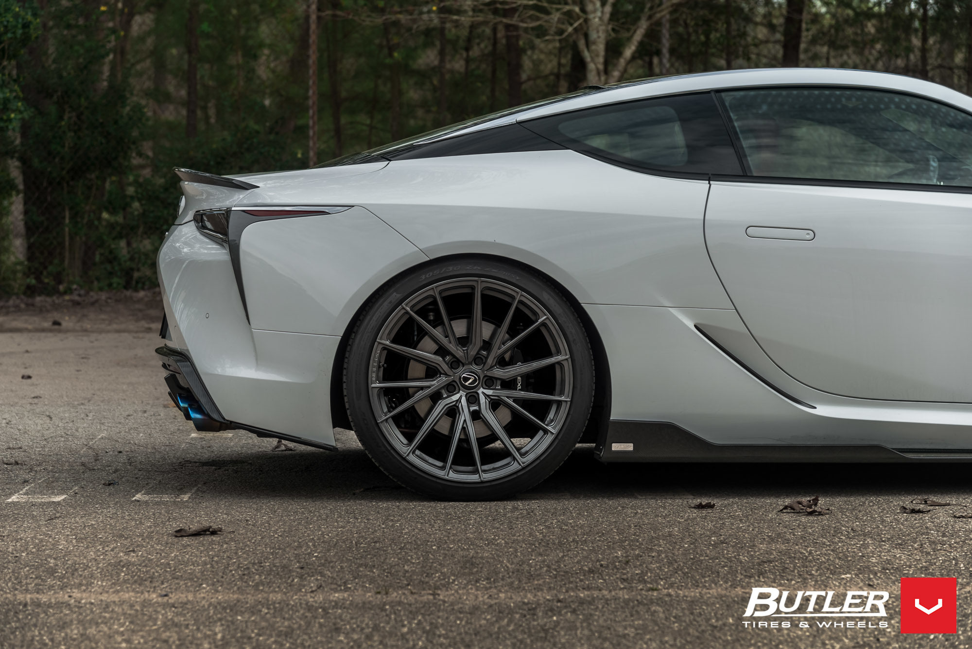 LEXUS LC500 - HYBRID FORGED SERIES: HF-4T - Vossen Wheels