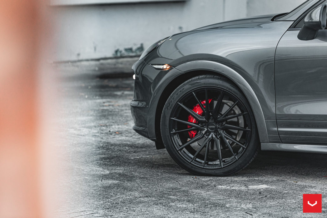 PORSCHE CAYENNE GTS - HYBRID FORGED SERIES: HF-4T - Vossen Wheels