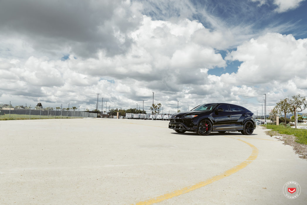 LAMBORGHINI URUS - M-X SERIES: M-X6 - Vossen Wheels