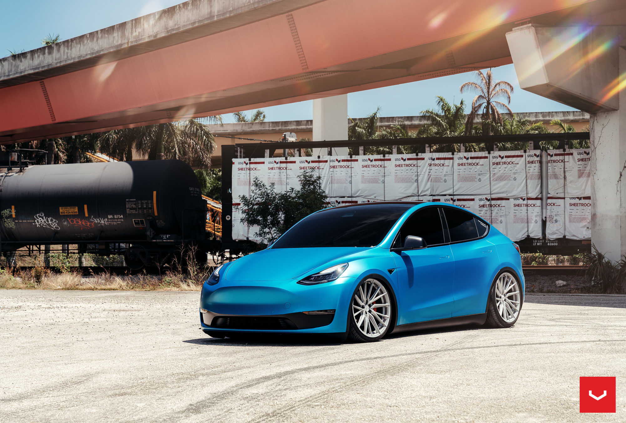 TESLA MODEL Y - HYBRID FORGED SERIES: HF-4T - Vossen Wheels