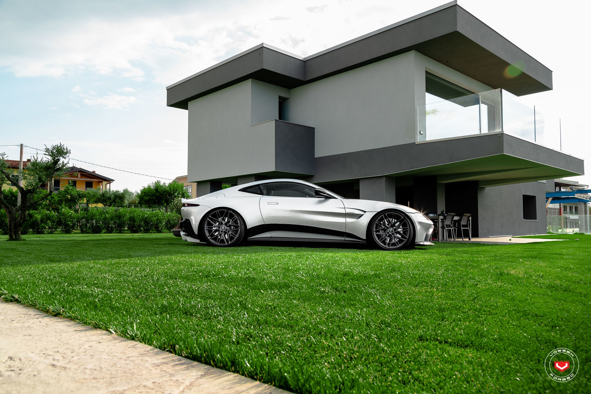 ASTON MARTIN VANTAGE - EVO SERIES: EVO-5 - Vossen Wheels