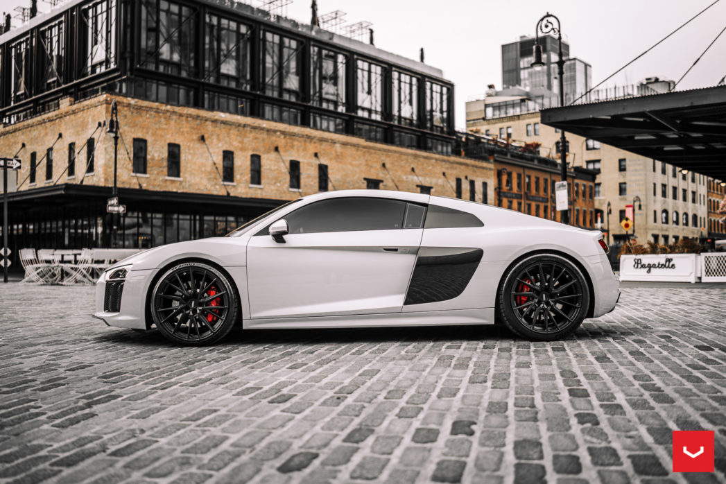 AUDI R8 - HYBRID FORGED SERIES: HF-4T - Vossen Wheels