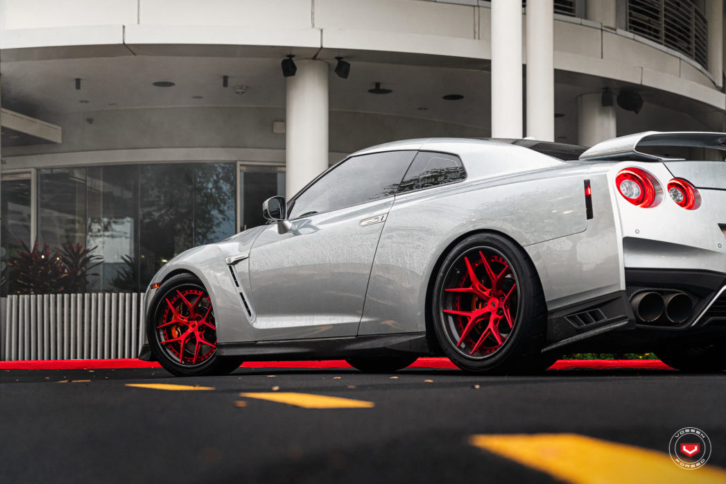 NISSAN R35 GTR - SERIES 21: S21-01 (3-PIECE) - Vossen Wheels